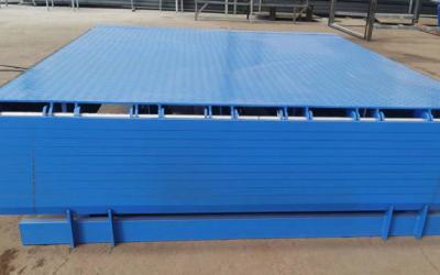 China Werkplaats Automatische Dock Plate Dock Door Levelers 25000-40000LBS Veilig ontwerp Hydraulische energiebron Op maat Te koop