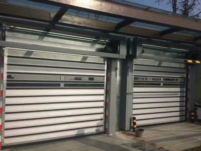 Cina Ad alta resistenza rullo di alluminio sulla porta, sportelli ad alta velocità del rullo in vendita
