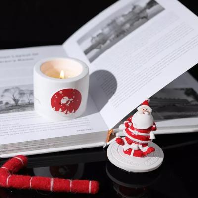 Cina Le candele profumate dell'aroma dell'uomo di Natale hanno messo la candela all'ingrosso della decorazione di giorno di Natale della candela della cera della soia in vendita