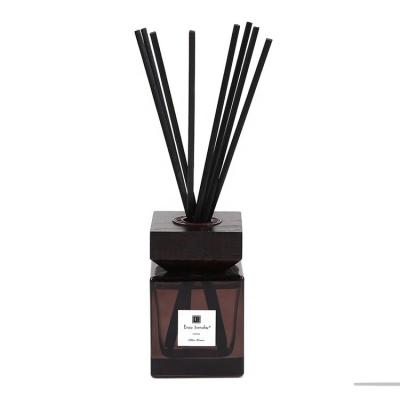 Cina cappuccio di legno di Reed Diffuser Glass Bottle With del quadrato di lusso di 100ml 200ml in vendita
