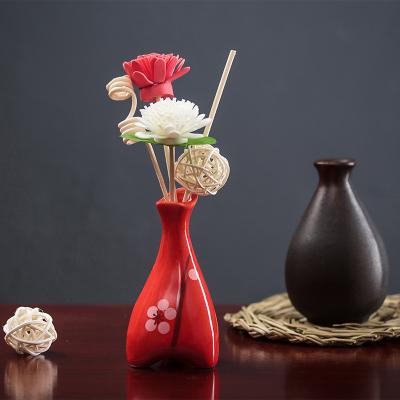 Cina Aroma decorativo Reed Diffuser della bottiglia ceramica del bastone del fiore più fresco dell'aria di fragranza dell'hotel in vendita