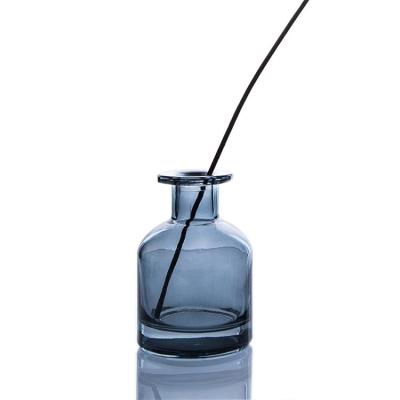 Китай Бутылка стекла отражетеля 50ml круглых градиентов голубая продается