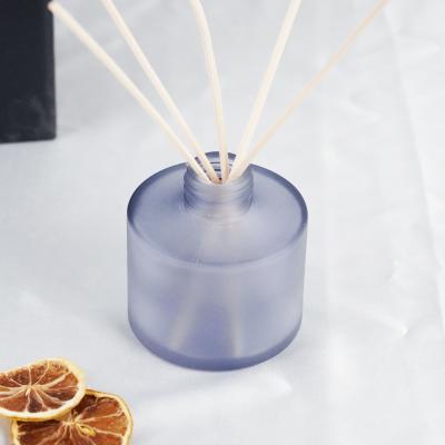 Cina Diffusore vuoto dell'olio essenziale dell'aroma 500ml della bottiglia di vetro del diffusore di cura personale chiaro in vendita