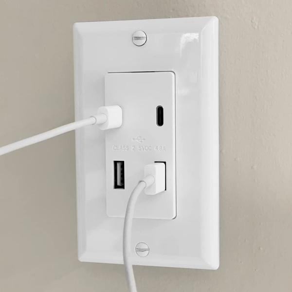 Quality Public Areas Convenient Charging 2 USB Wall Outlet Socket With 2 Type C for sale