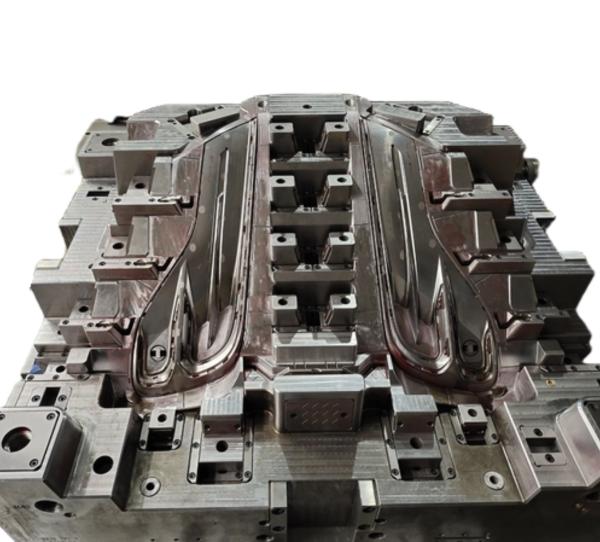 Quality HRS Hot Runner Plastic Car Parts Mold Automotive Injection Mould High Performanc for sale