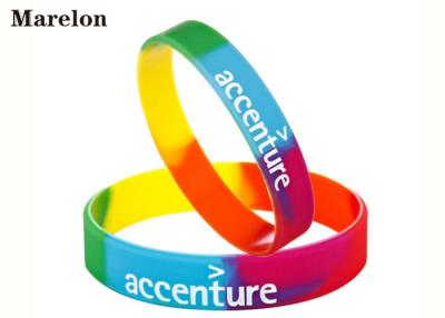 Cina Braccialetto su ordinazione del silicone di multi polsino di colore con il logo di stampa dello schermo in vendita