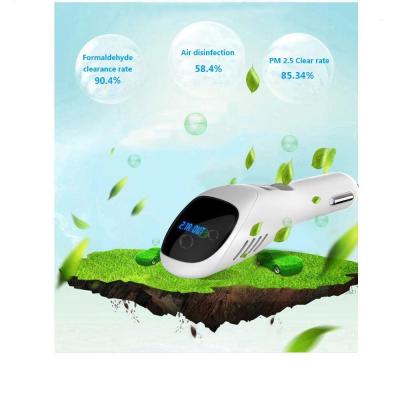 中国 エリミネーターの除去剤のタバコの煙のための二重USB車の充電器の空気清浄器Ionizer 販売のため