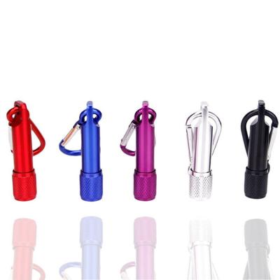 中国 細胞のBotton LEDのホックのキー ホルダーのハイキングの緊急の懐中電燈の金属材料 販売のため