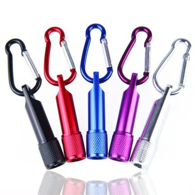 中国 細胞のBotton LEDのホックのキー ホルダーのハイキングの緊急の懐中電燈の金属材料 販売のため