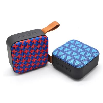 Cina Altoparlante all'aperto portatile senza fili del bluetooth, altoparlante quadrato di Bluetooth di musica del tessuto in vendita