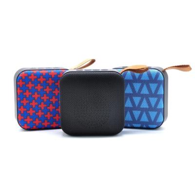 Cina Altoparlante all'aperto portatile senza fili del bluetooth, altoparlante quadrato di Bluetooth di musica del tessuto in vendita