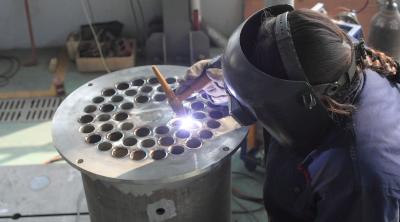 Cina Produttore di ghiaccio industriale da 28 mm con una produzione giornaliera di 20 tonnellate e produzione di ghiaccio da Focusun in vendita