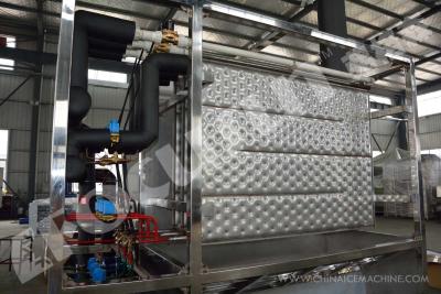 Cina Macchina per ghiaccio a piastre commerciale da 2 T/giorno con progettazione completamente automatica e acciaio inossidabile 304 in vendita