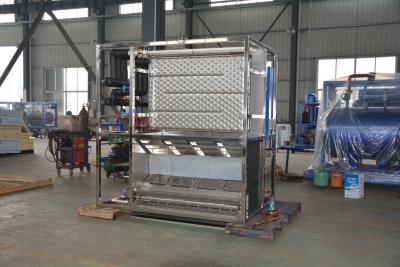 Cina Potenza 380W E Materiale SUS304 Focusun 2 Tonnes Ice Cube Maker Per prestazioni stabili in vendita