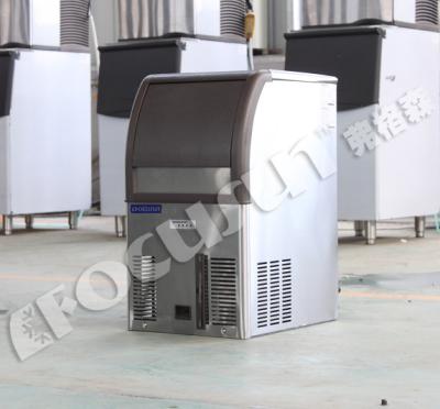 Cina Macchina per ghiaccio a cubo raffreddata ad aria Focusun per 220v/50hz/1p Voltage in vendita