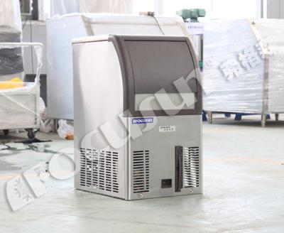 Cina Macchina per ghiaccio a cubo raffreddata ad aria Focusun per 220v/50hz/1p Voltage in vendita