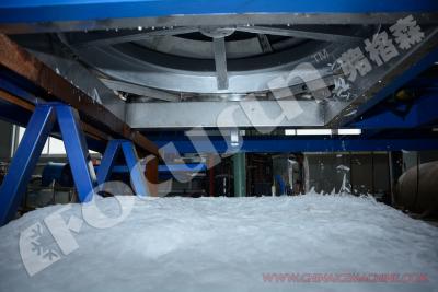 Cina Focusun 10T Air Flake Ice Making Machine con altri componenti di base Voltaggio 220V-440V in vendita