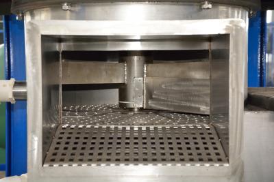 Cina Macchina per ghiaccio a tubo da 8 tonnellate per la produzione e il raffreddamento su larga scala in vendita
