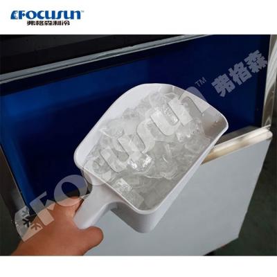 Cina 760*830*1893mm 25C Temperatura dell'ingresso dell'acqua Macchina di ghiaccio a cubo per il consumo umano in vendita