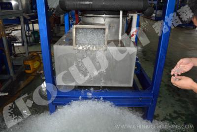 Cina R22/R404A Frigorifero 2024 Macchina per ghiaccio a tubo da 10 T per la congelamento e la miscelazione di bevande in vendita