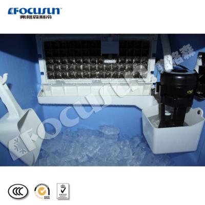 China Máquina de hielo de cubo comercial de pequeña capacidad con válvula de expansión de Dinamarca Danfoss en venta
