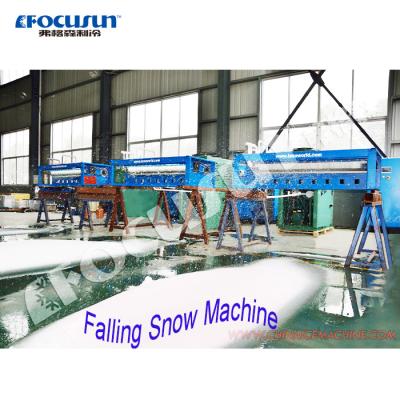Cina Macchina automatica per la fabbricazione del ghiaccio appesa al soffitto per una splendida esperienza di nevicate in vendita
