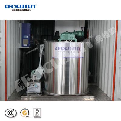 Cina Soluzione di raffreddamento industriale Macchina per ghiaccio in fiocco in contenitori da 10 T/giorno con raffreddamento ad aria in vendita