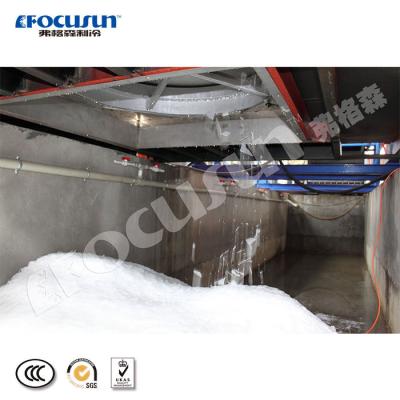 Cina Soluzione di raffreddamento industriale Macchina per ghiaccio in fiocco in contenitori da 10 T/giorno con raffreddamento ad aria in vendita