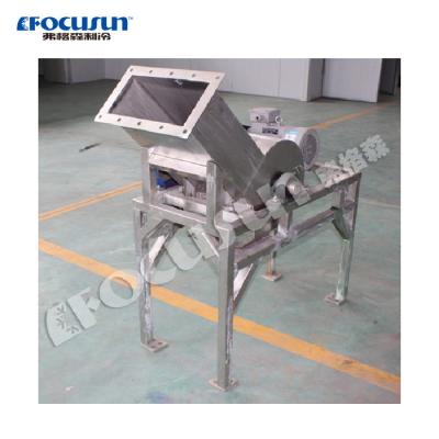 Cina Macchina per la frantumazione di ghiaccio in acciaio inossidabile per tubi/blocchi con volume di contenitore di 650 ml in vendita