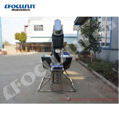 Cina Altre macchine semiautomatiche SUS304 per imballaggio di tubi di ghiaccio a cubi di ghiaccio con capacità di 1000 kg/h in vendita