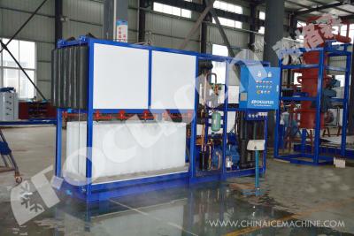 Cina Sistema di salmastra Big Cube Ice Block Ice Machine Africa 2T con sistema di controllo automatico in vendita