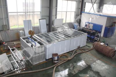 Cina Macchina di blocco di ghiaccio a sistema di salamoia in acciaio inossidabile a risparmio energetico con refrigerante R404a in vendita