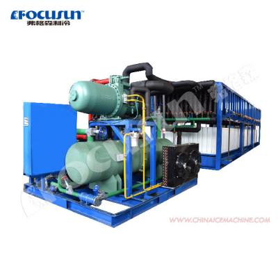 Cina Macchina per la produzione di ghiaccio a blocchi blu a 30 tonnellate, a blocchi diretti refrigerati, per risparmiare energia elettrica e lavoro in vendita