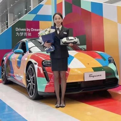 China Afdrukbare zelfklevende vinylrol in mat glans paarse goudkleurige kleuren voor autofolie Te koop