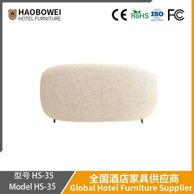 Cat&prime;s Paw Milk Flannel Fabric Sofa, New Model for Living Room, Small-Sized, Modern and Simple, White Cream Style, Curved Sofa.