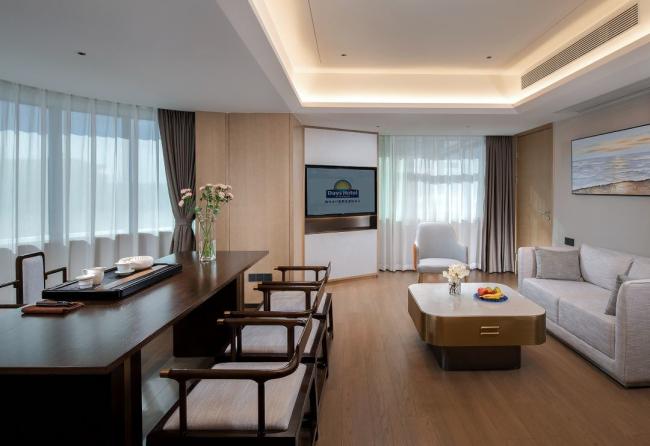 Create a Luxurious and Comfortable Atmosphere with Hotel Bedroom Furniture