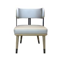 China Tufted Leather Dining Chair Bulk Without Armrest 565mm 790mm Ash Wood Frame for sale