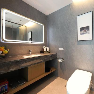 Cina Customized US Hotel Furniture Foshan Luxury Style Standard King Size Bedroom Bed 3 Star in vendita