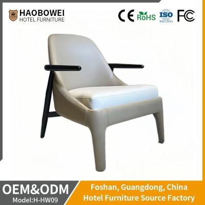 Cina Home Arredamento all'ingrosso Luxury Ash Wood PU Leather Armrest Leisure Bedroom Chair in vendita