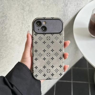 Cina Cassa telefonica personalizzabile per il telefono 15 16 17 Supporta la ricarica wireless e OEM / ODM accettato in vendita