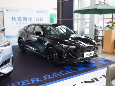 Cina 2024 Changan UNI-V 2.0T Benzina 4WD Drive Veicolo ad alta velocità Smart Made In Used Car in vendita