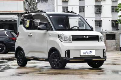 Cina 100% elettrico Wuling Mini EV con velocità massima di 100 km/h e base rotale di 2010 mm in vendita