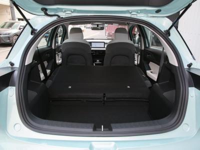 Cina Electric Power Compact SUV Geely Geometry E/A/C Piccolo Mini Adult Energy Vehicles Auto elettrica in vendita