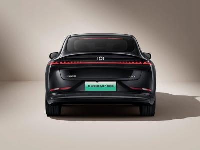Cina Changan NEVO A07 EV Sedan 2900 mm Base rotabile 4905x1910x1480 mm Veicolo ad energia intelligente in vendita