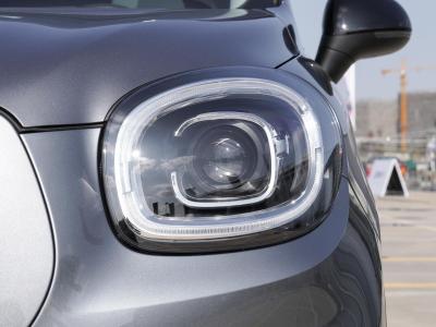 China El mini coche eléctrico de Leapmotor T03 de cero emisiones con alta velocidad y capacidad de 4 plazas. en venta