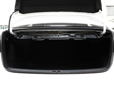 China Toyota Corolla 1.2L 1.5L 1.8L Veículos híbridos a gasolina e automóveis usados 0km Base de rodas 2700mm à venda