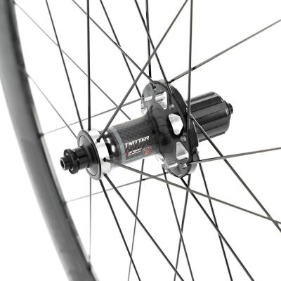 Cina Rilascio rapido di Wheelset della bici della strada del carbonio di RETROSPEC 700C con il freno di C in vendita