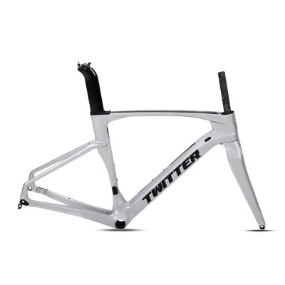 Cina Il peso leggero durevole della struttura della bici della strada del carbonio T900 liscia con il cavo interno del freno a disco in vendita