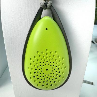 中国 ウェアラブル用空気浄化器 21H バッテリー寿命 雑音 <20dB ((A) 様々な色で CE FCC RoHS 認証 販売のため