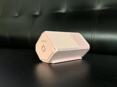 中国 オーダーメイド 4800 MAh 超静かな 27 DB 低騒音レベルの自動車空気浄化器 販売のため